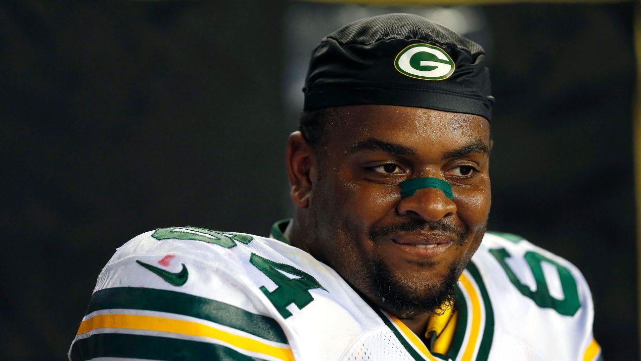 Source: Jets claim twice-suspended DT Pennel - HeadtoHeadFootball